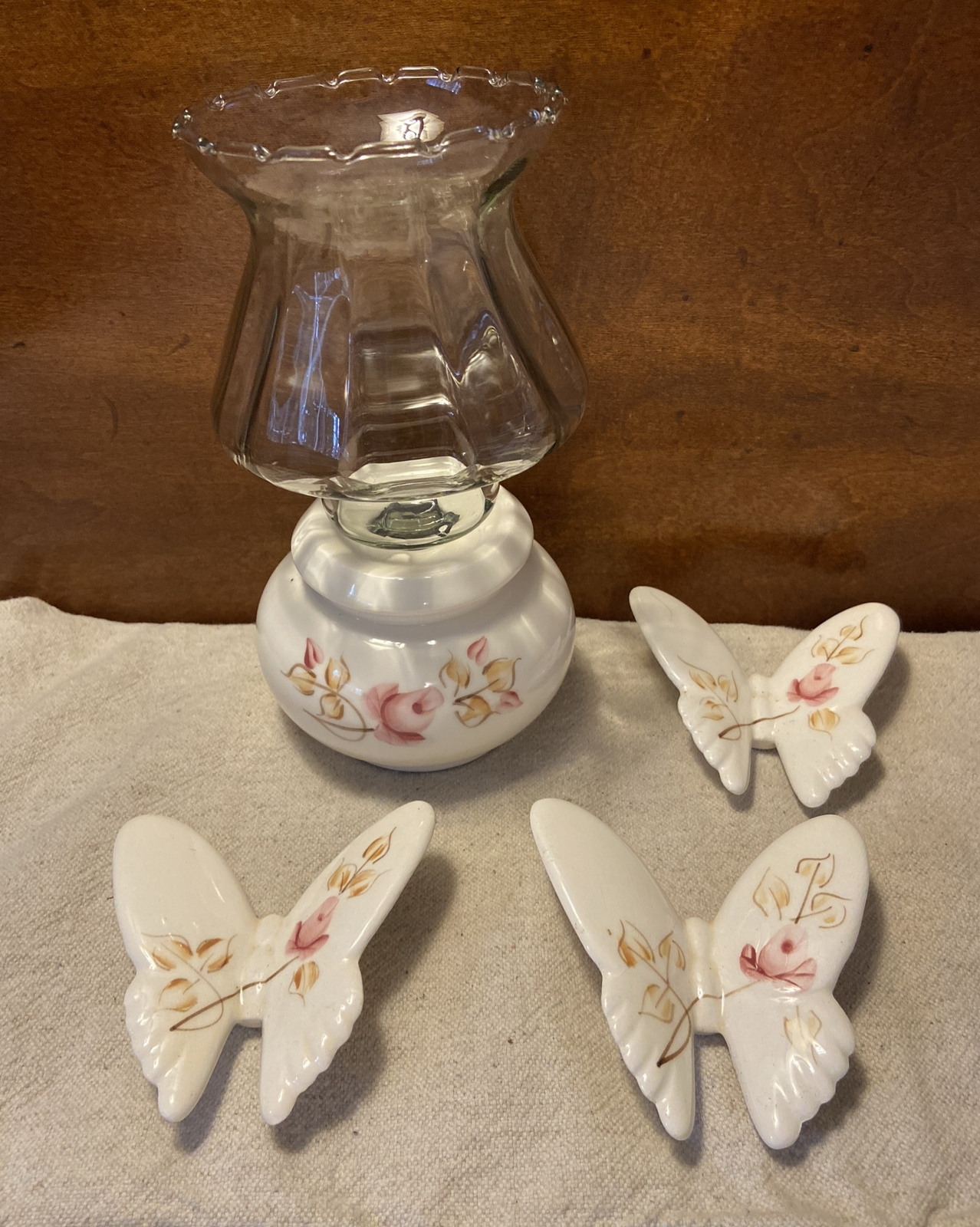 Homco-Lasting Products Candleholder Lamp W/3-Ceramic Butterflies Wall ...