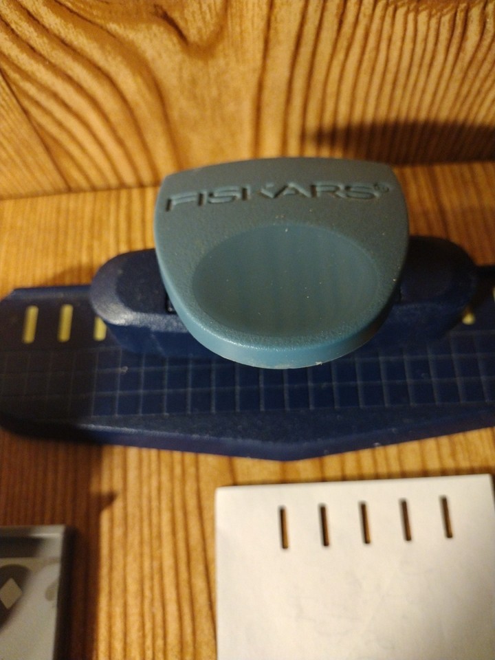 Craft Lot 15 Craft Punches, Assorted Brands. All Work. Fiskars, McGill ...