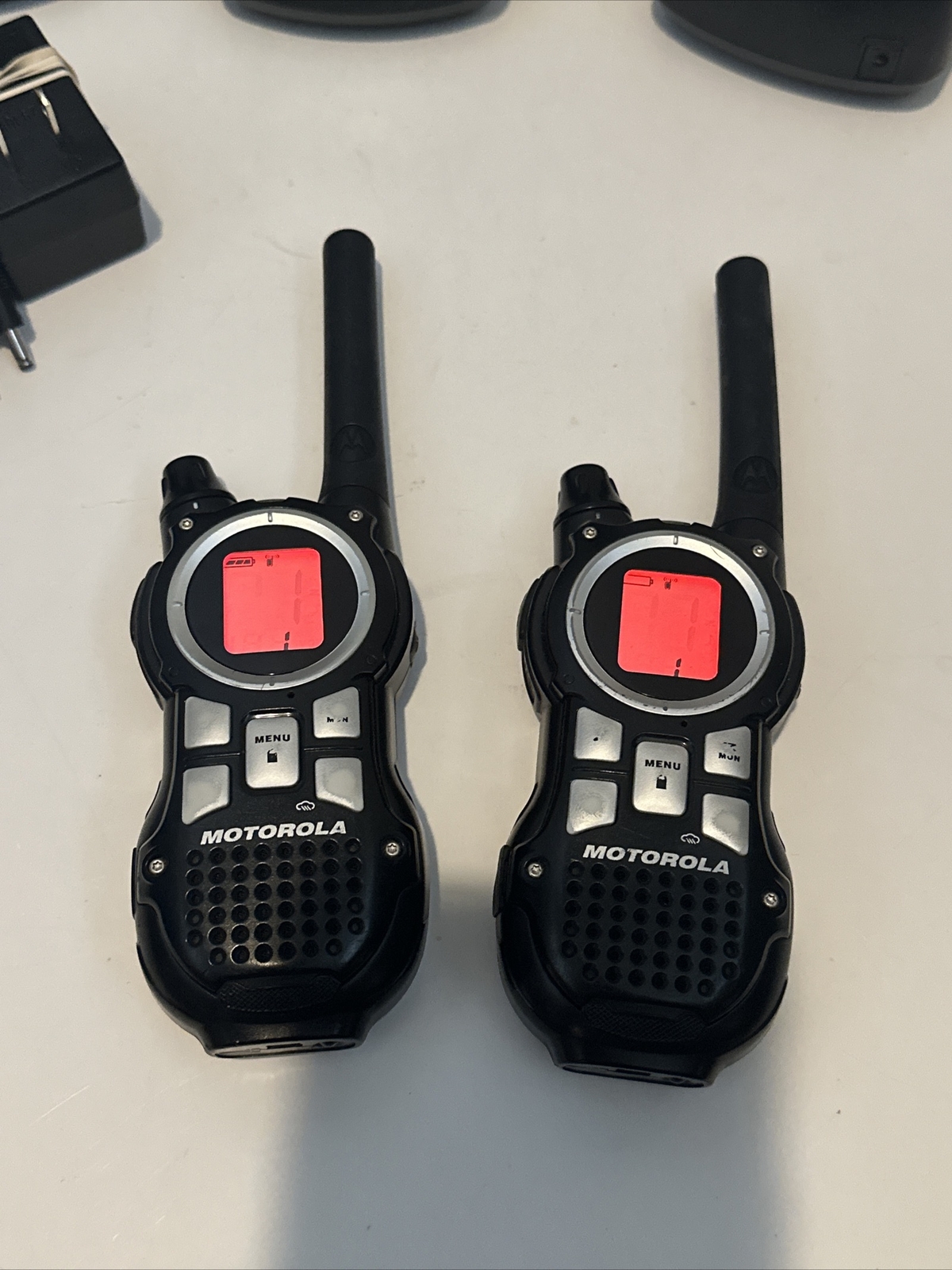 Motorola Set of 6 Walkie Talkie 2 Way Radios with Charging Bases MR350R ...
