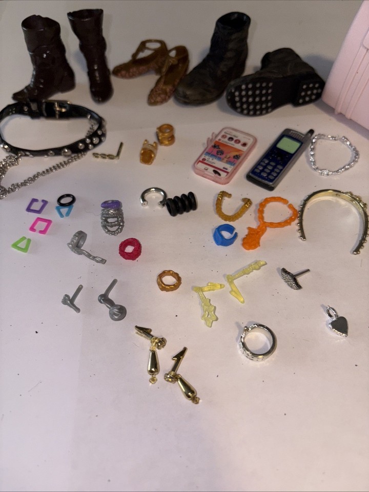 Mattel My Scene Barbie Doll Accessories PHONES~HAIR PINS~JEWELRY~SHOES ...