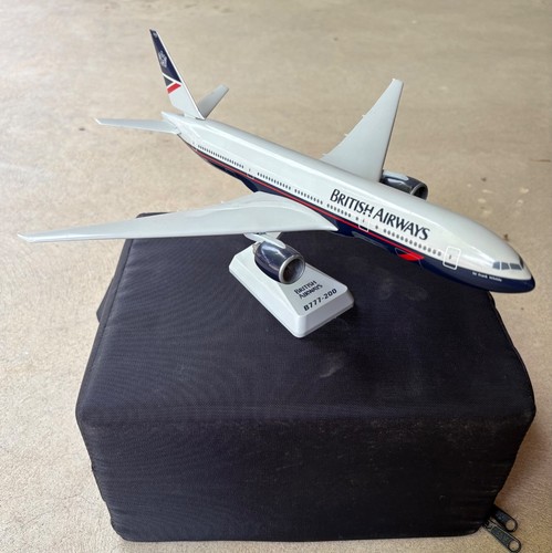 museum model airplane british airways B777-200. 1:100 scale | eBay