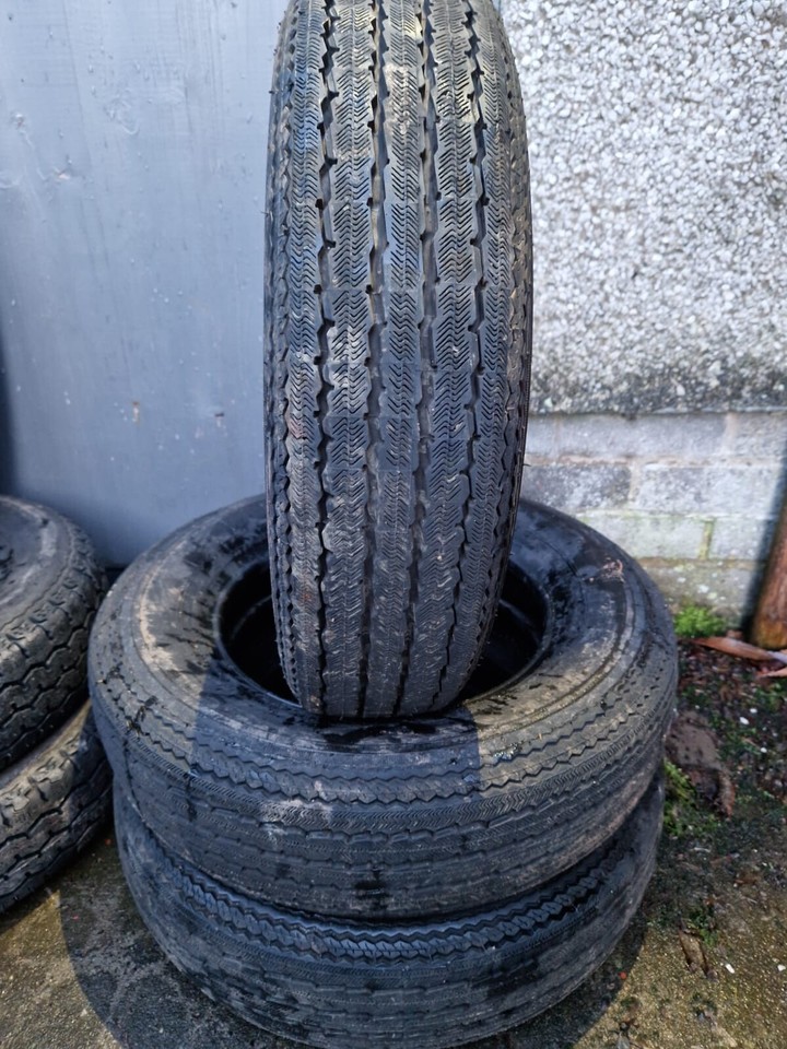 Dunlop Radial Classic Tyre x 34 (155, R13, 78S)(155, R13, 70S)(155, R13 ...