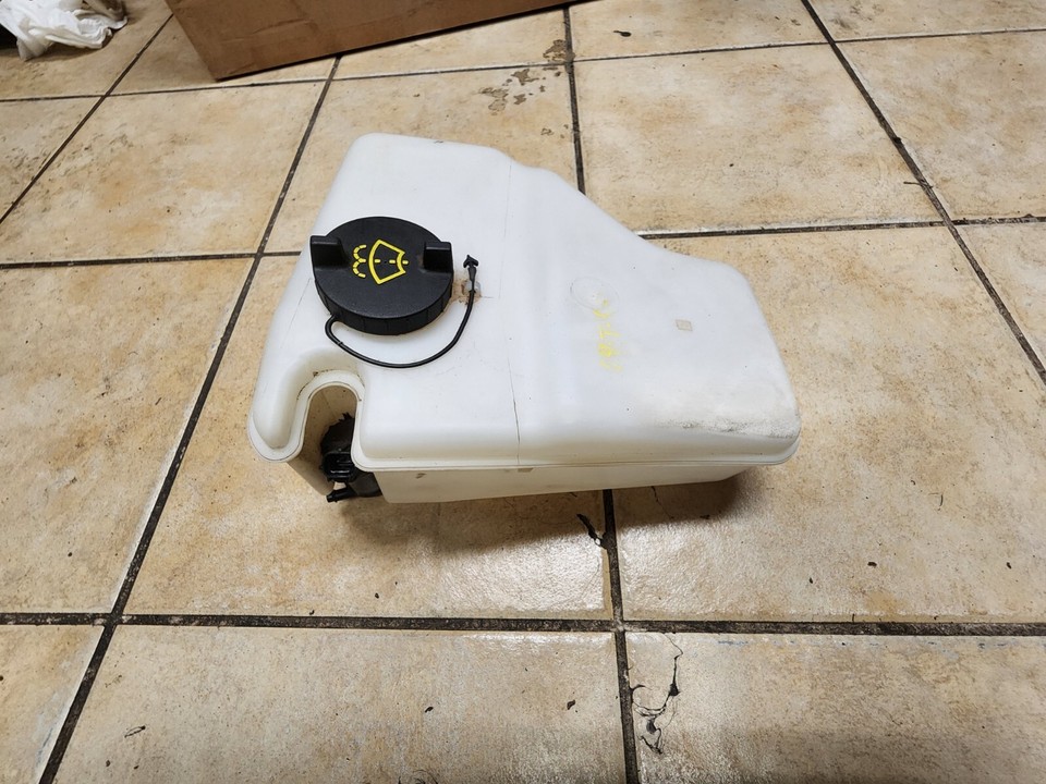 2003 2004 05 06 2007 08 09 10 2011 LINCOLN TOWN CAR WINDSHIELD WASHER ...