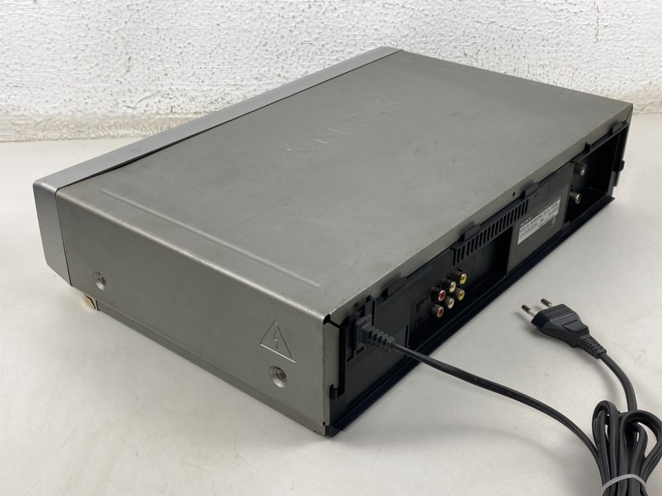 Sony SLV-ED818ME VHS Multi System Pal/Mesecam/Ntsc/ VCR Video Cassete ...