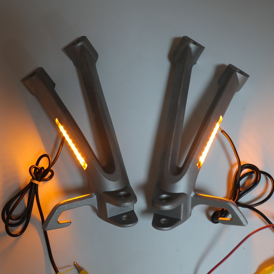 Silver Rear Passenger Footrest Bracket LED Signal For 06-07 Suzuki GSXR ...