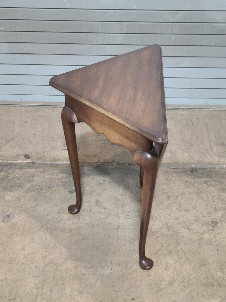 Kittinger Williamsburg Mahogany Corner Table Drop Leaf Napkin Table CW ...