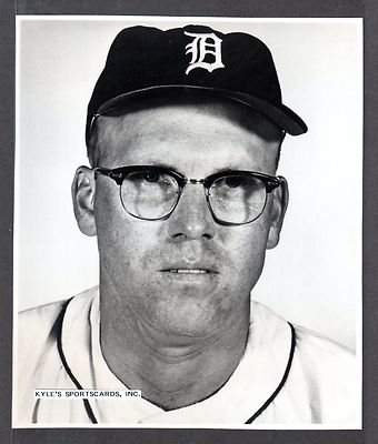 Fred Gladding DETROIT TIGERS UNSIGNED 7-3/4 x 9-1/8 B&W ORIGINAL STAFF ...