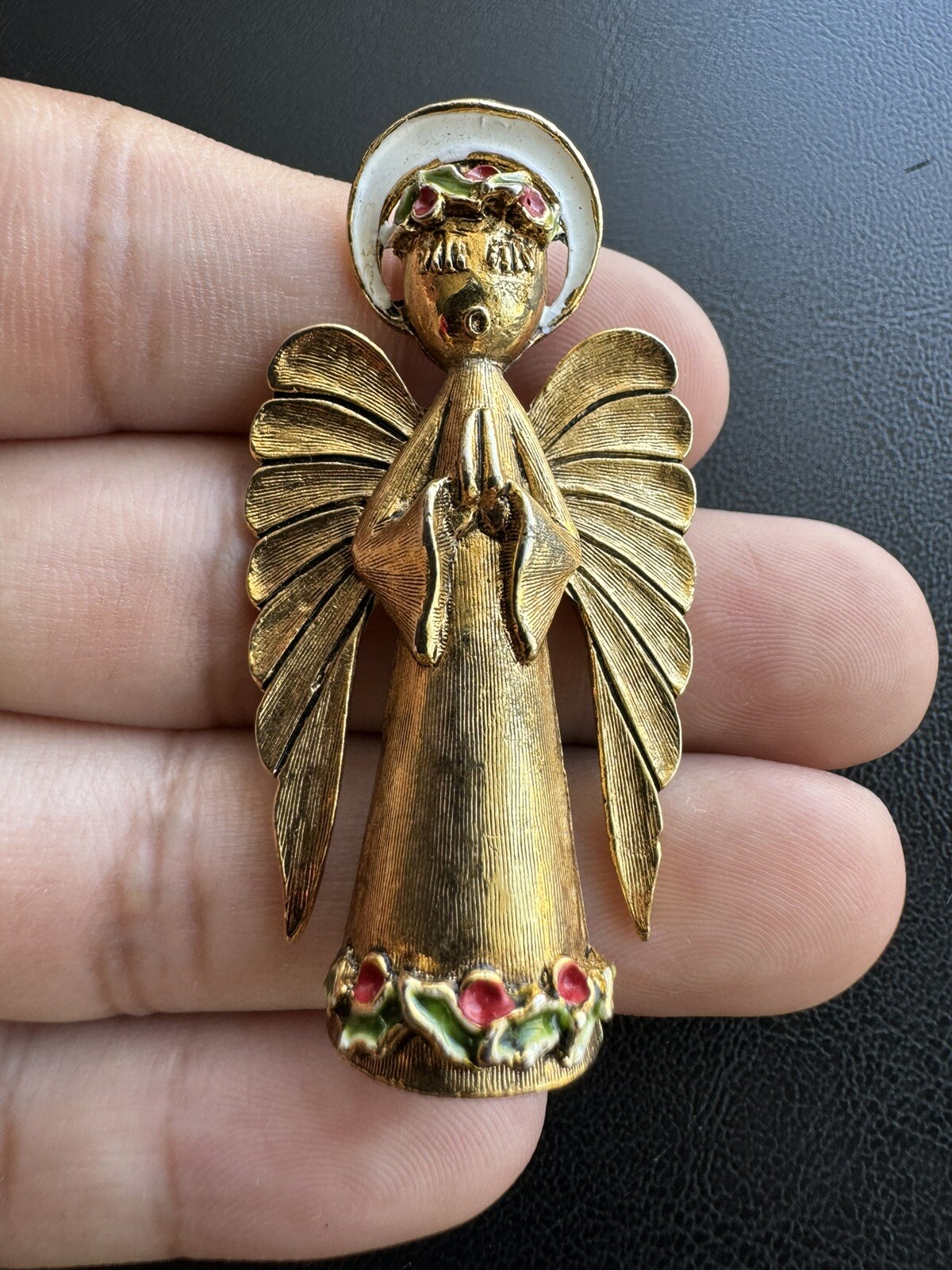 Vintage signed ART gold TONE Holiday Angel Brooch - Gem