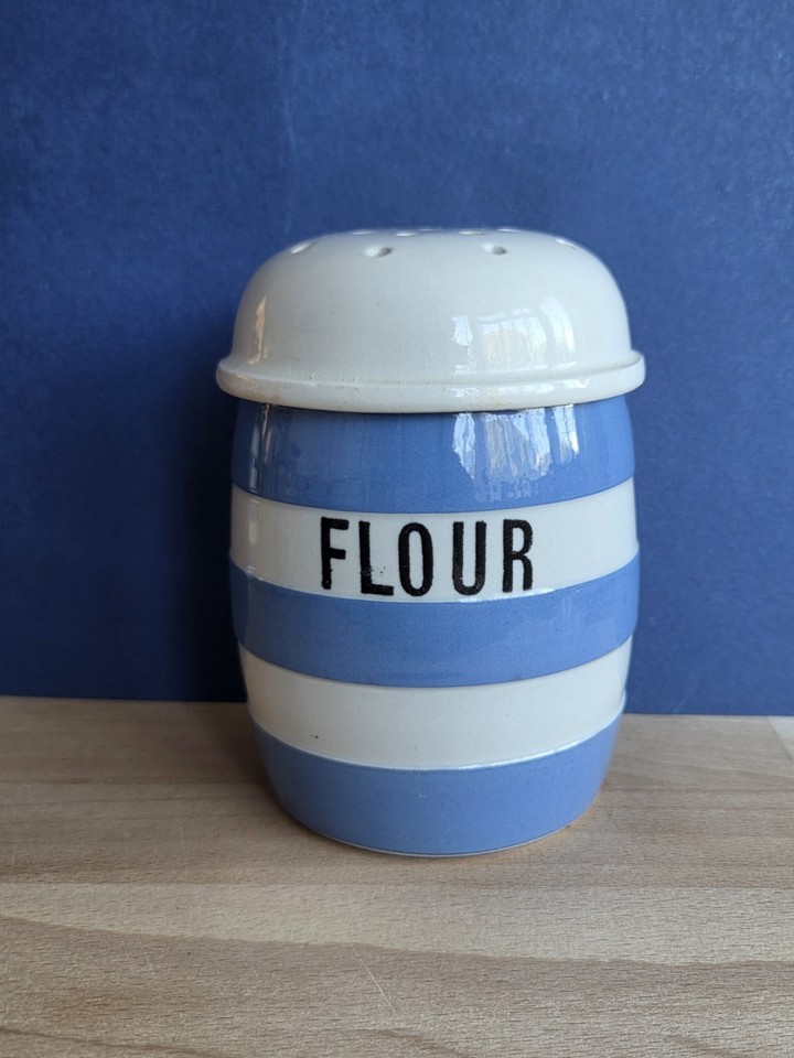 3 x T G Green Cornishware SALT FLOUR SUGAR Shaker Green Shield ~ Set ...