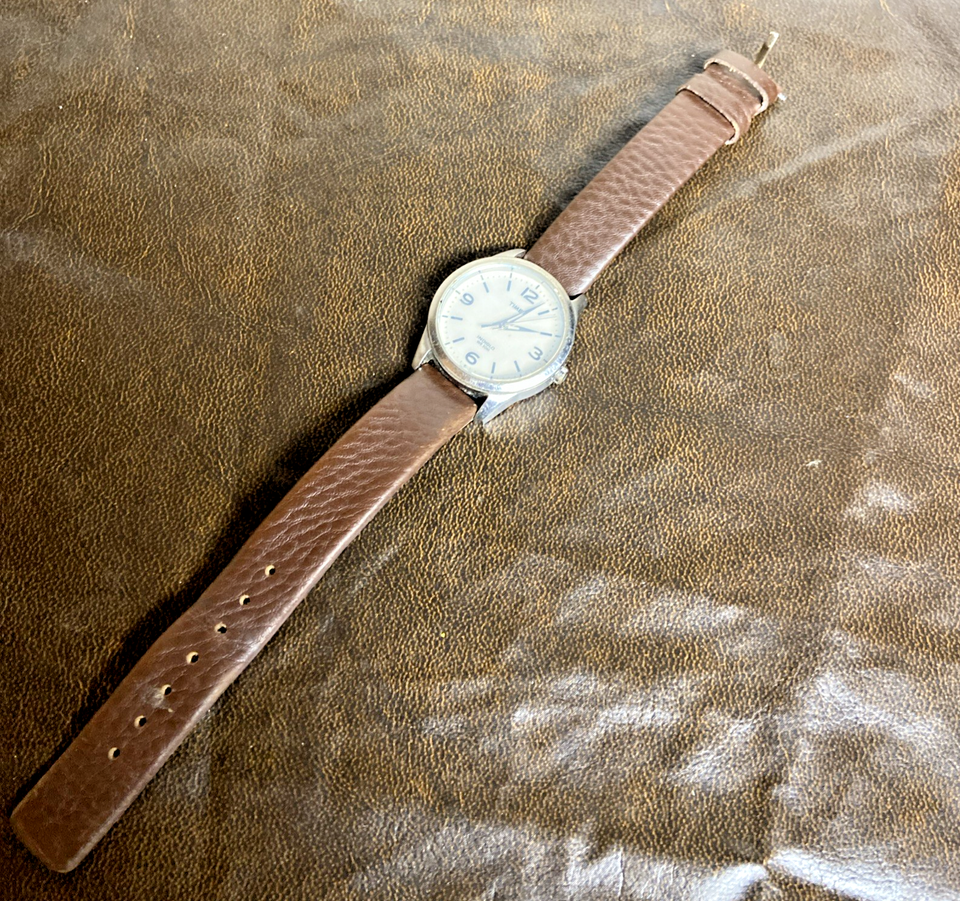 Timex Weekender Watch 32mm Silver Tone Indiglo New Battery Working FIne ...