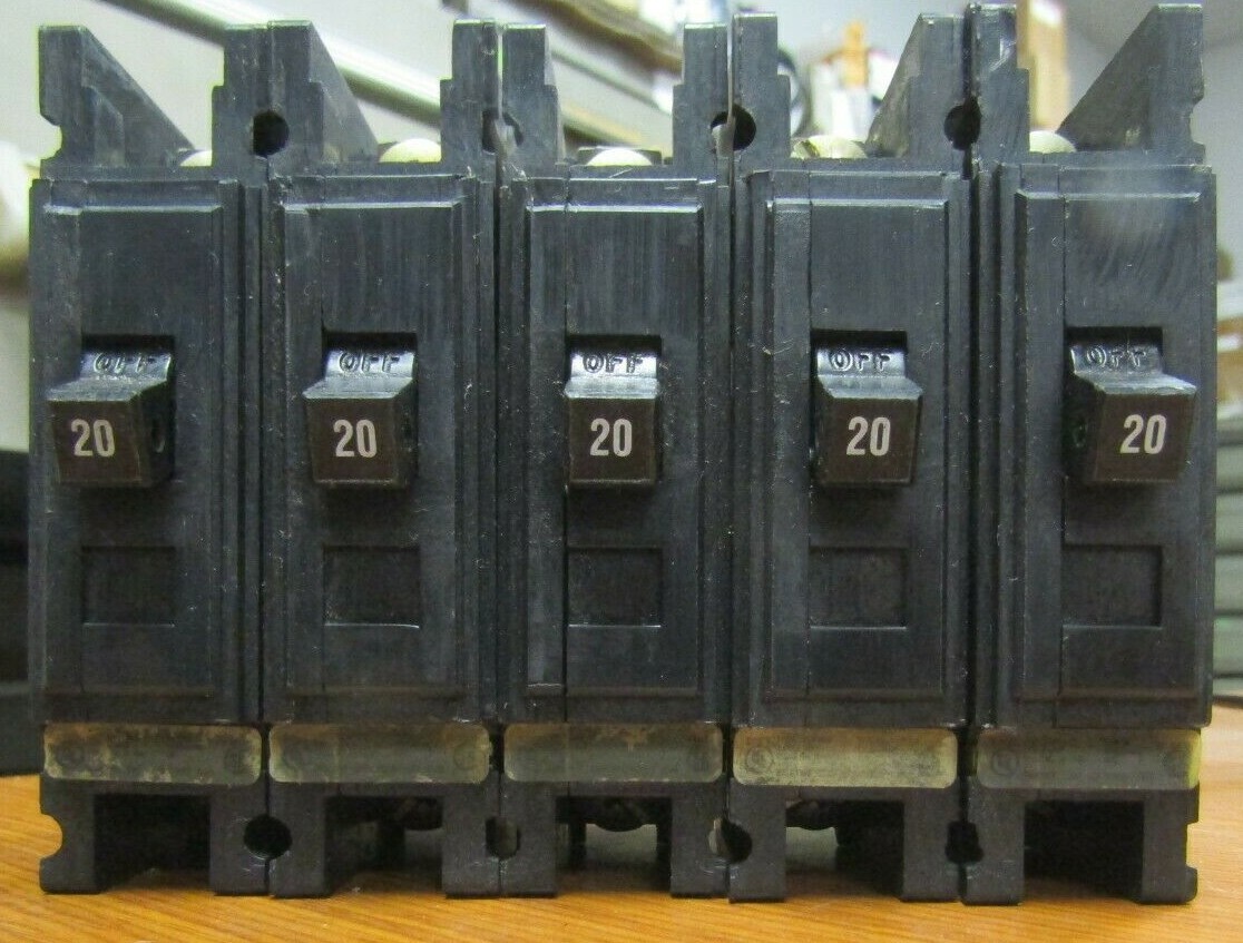 👀 5) CUTLER HAMMER 20 AMP CIRCUIT BREAKER 1 POLE 120/240 VAC QC1020 LOT ...