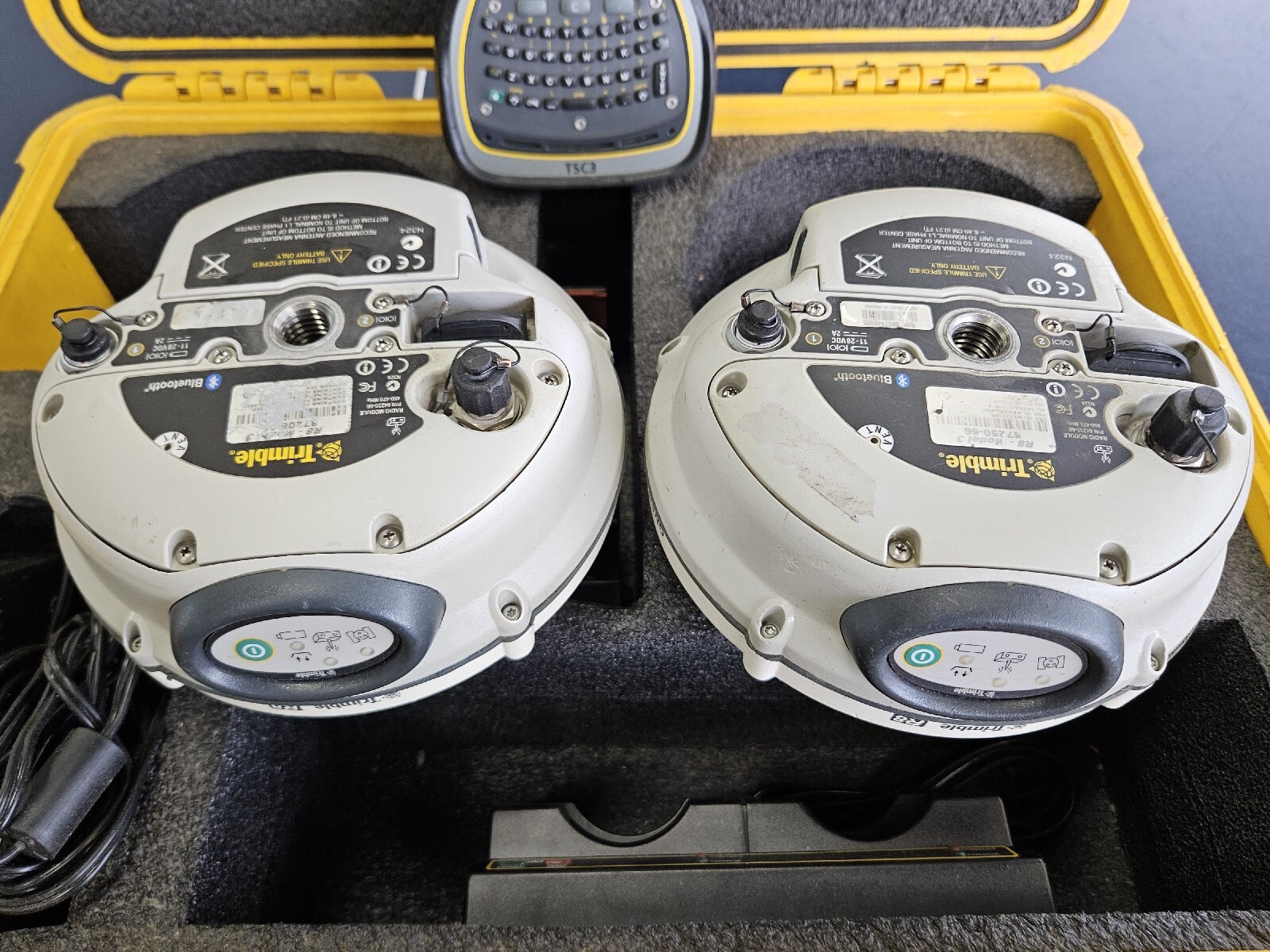 Trimble R8 Model 3 GPS GNSS Galileo RTK UHF Base & Rover Kit w/ TSC3 ...