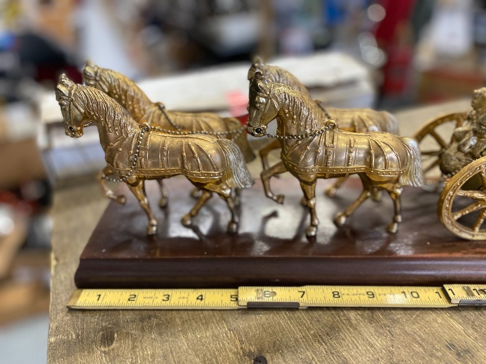 Vtg United Clock Horse Drawn Carriage Stagecoach 21" Mounted Mantle ...