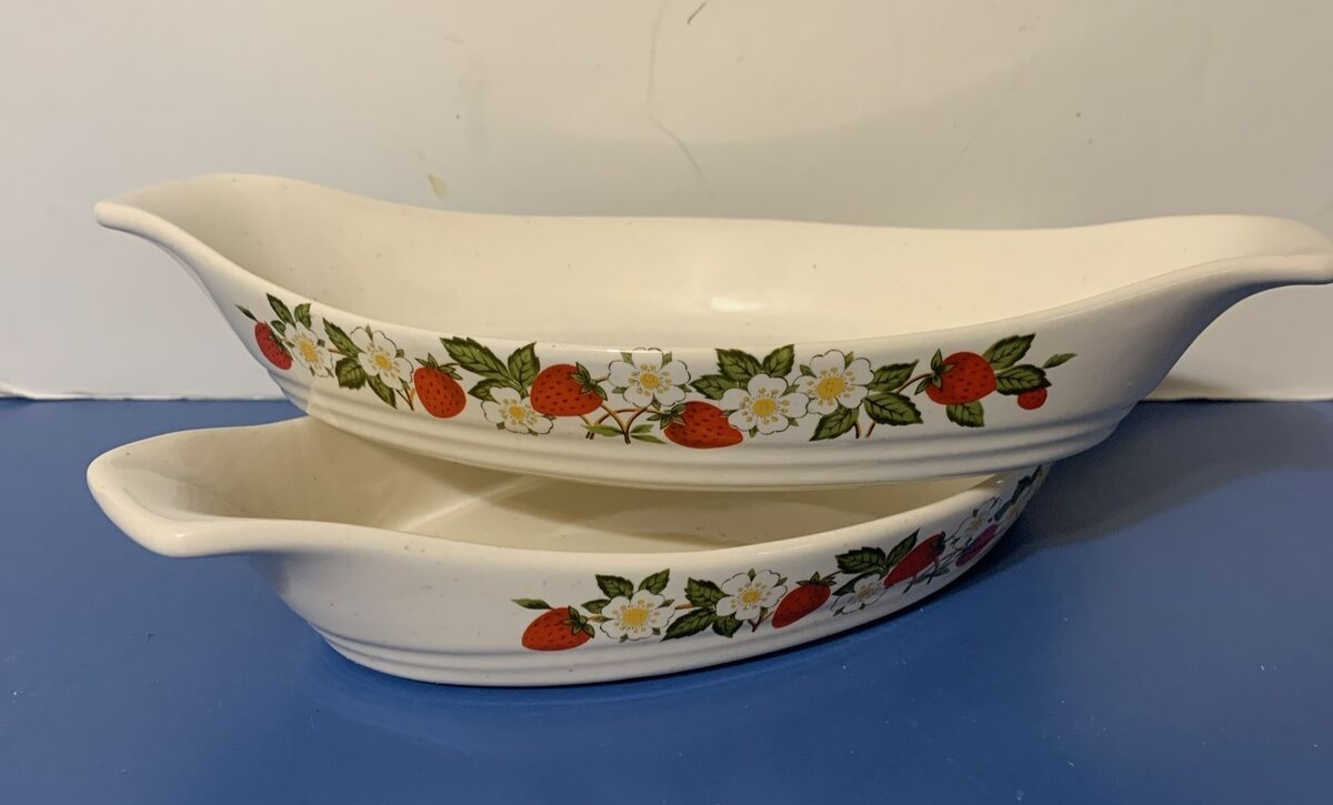 Sheffield Strawberry's N Cream Collection 2 Augratin Dishes Stoneware ...
