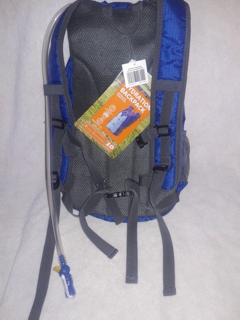 Adventuridge Lightweight 2 Liter Hydration Backpack With Microban ...