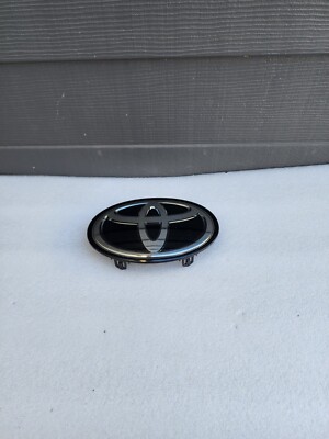 TOYOTA FRONT GRILL EMBLEM OEM 53141-42020, 53141-47030, 53141-0R020 | eBay
