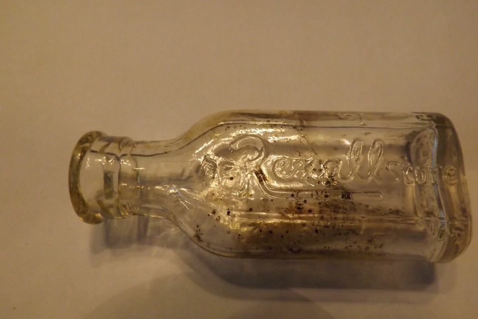 5 antique medicine bottles, Mexican Mustang Liniment, blob top Rexall ...