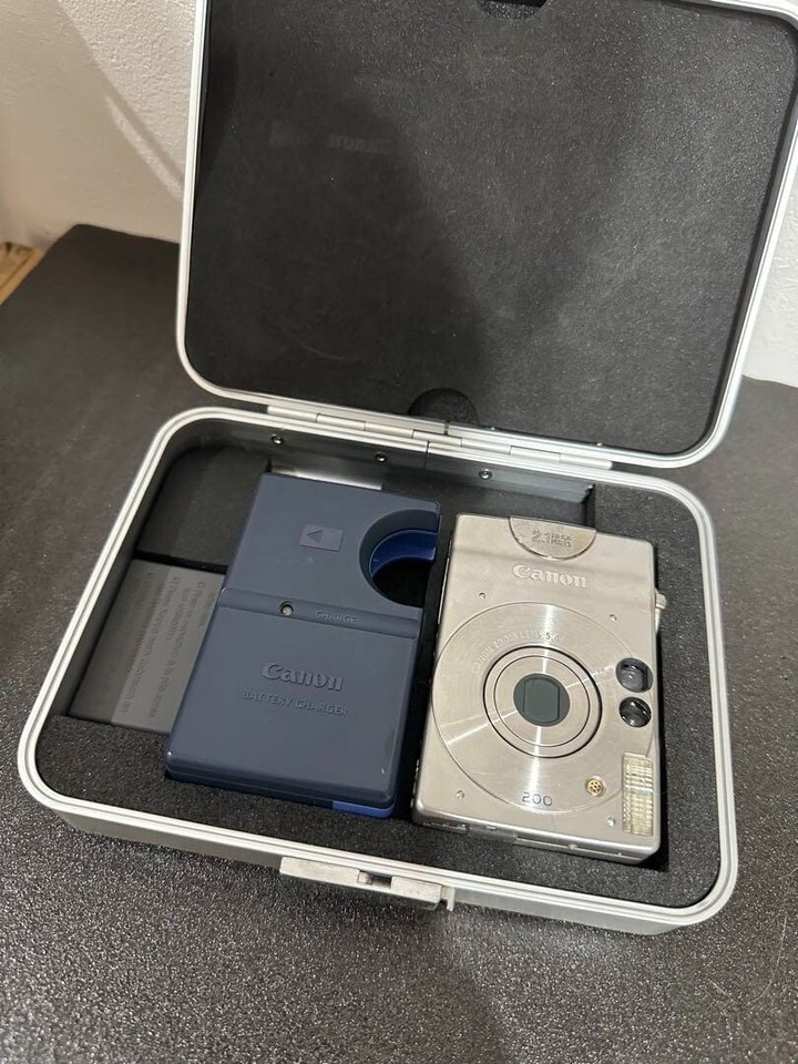 Canon IXY Digital 200 Silver Compact Camera w/ Flash + Box + CF Card | eBay