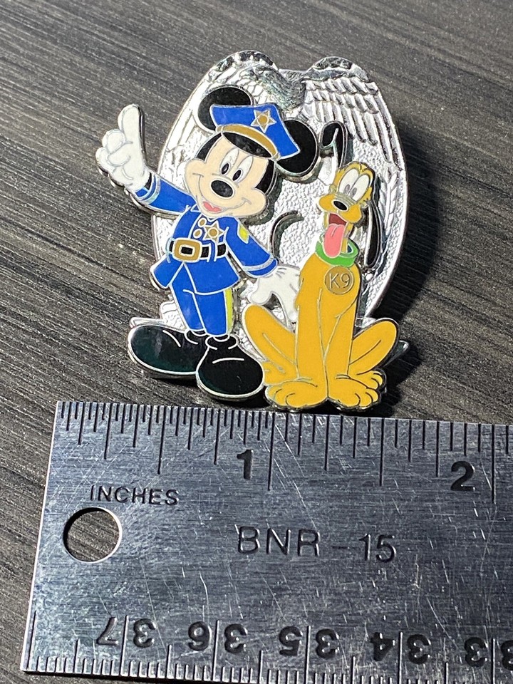 Disney Police Man Dog 2008 Trading Pin Mickey Mouse Pluto K9 Shield Cop ...