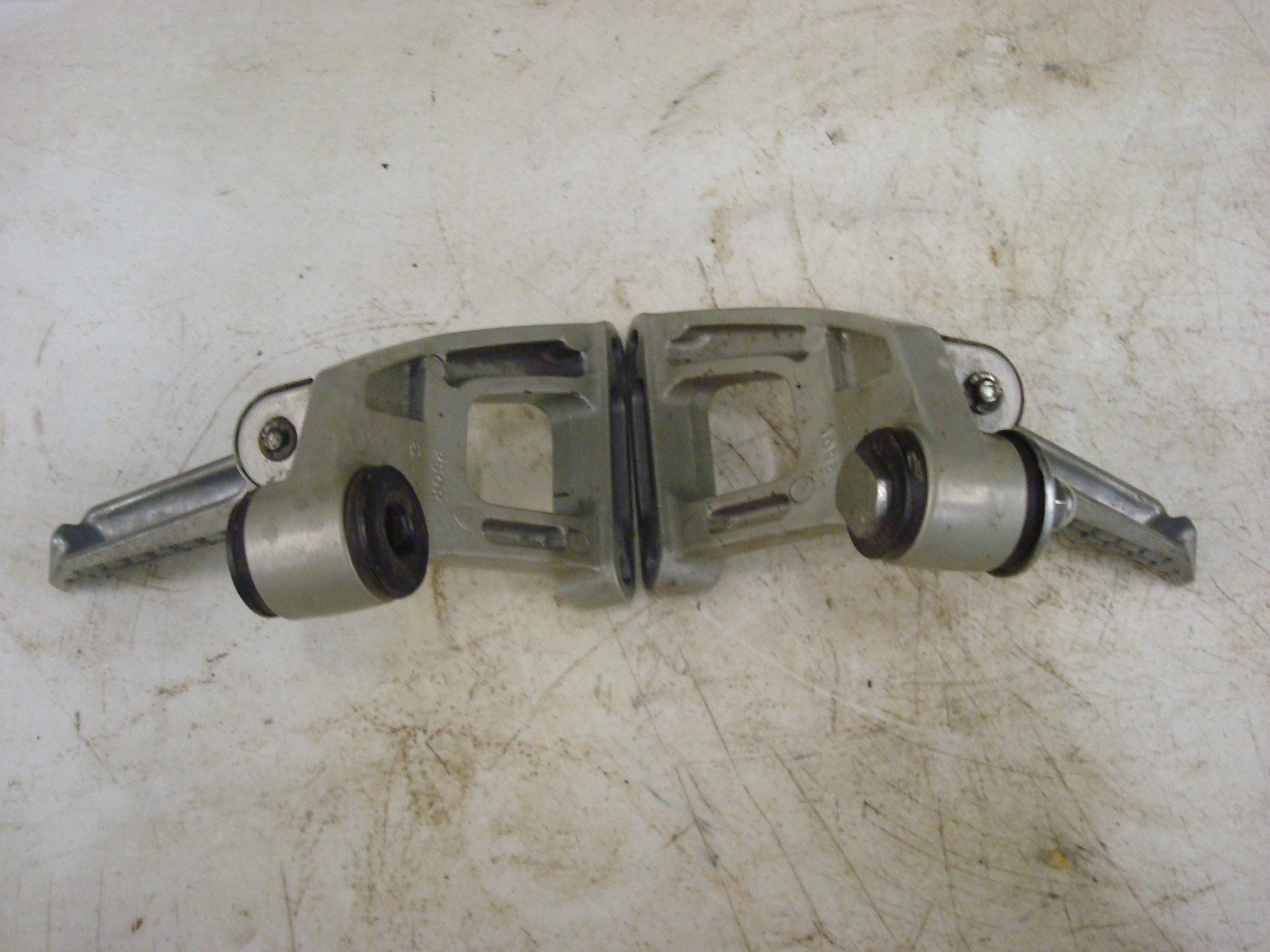 1997 97 Kawasaki Ninja ZX6E ZX6 E ZX 6 Rear Left Right Passenger Pegs ...