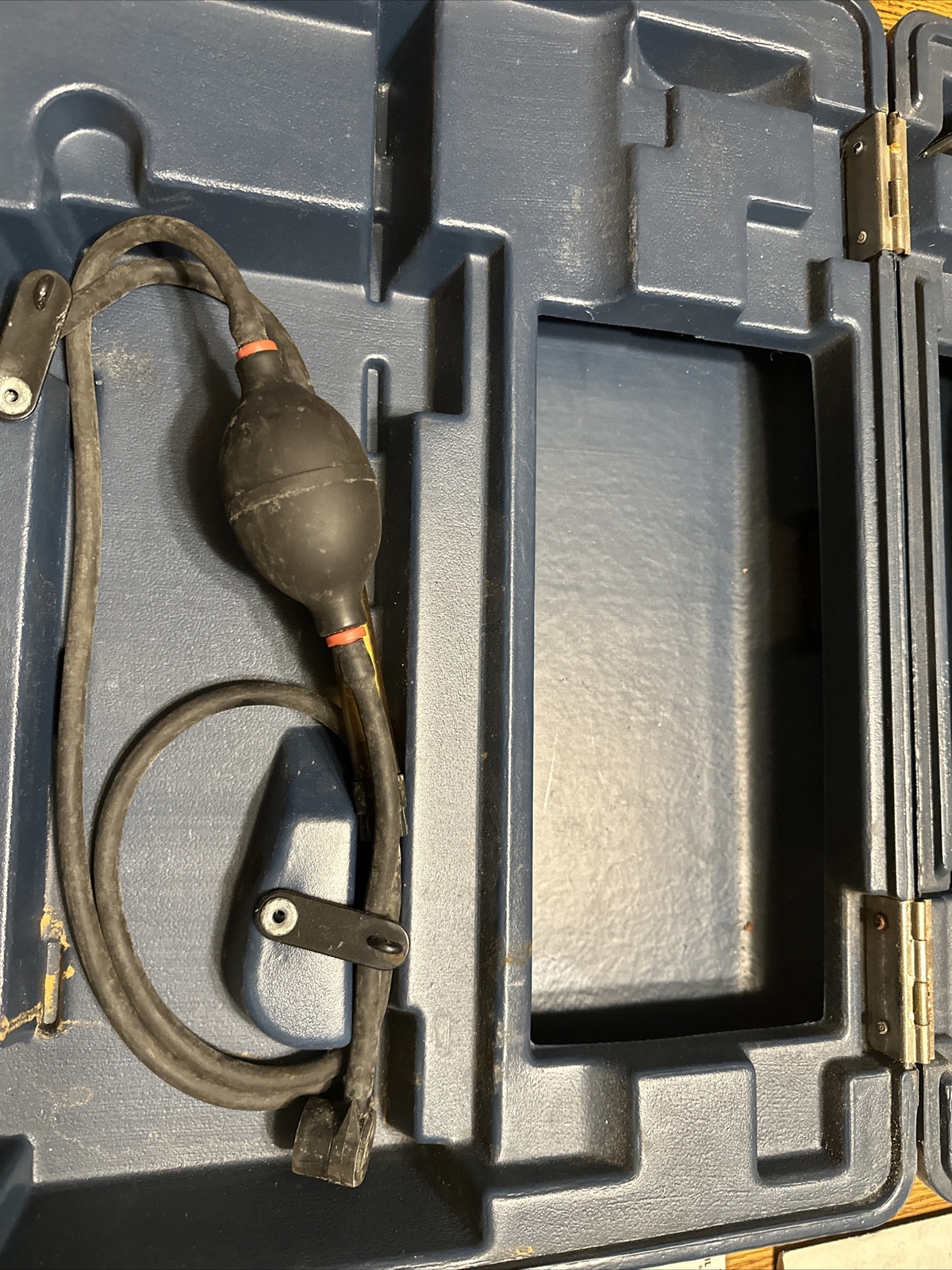 Bacharach Fyrite Co2 & Oxygen Gas Analyzer Kit IN CASE COMBUSTION TEST ...