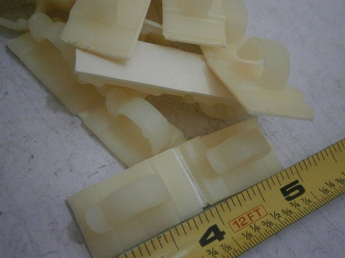 Fastex 8511-36-00-9909 Adhesive Backed Cord Clips Nylon Lot of 50 Clips ...