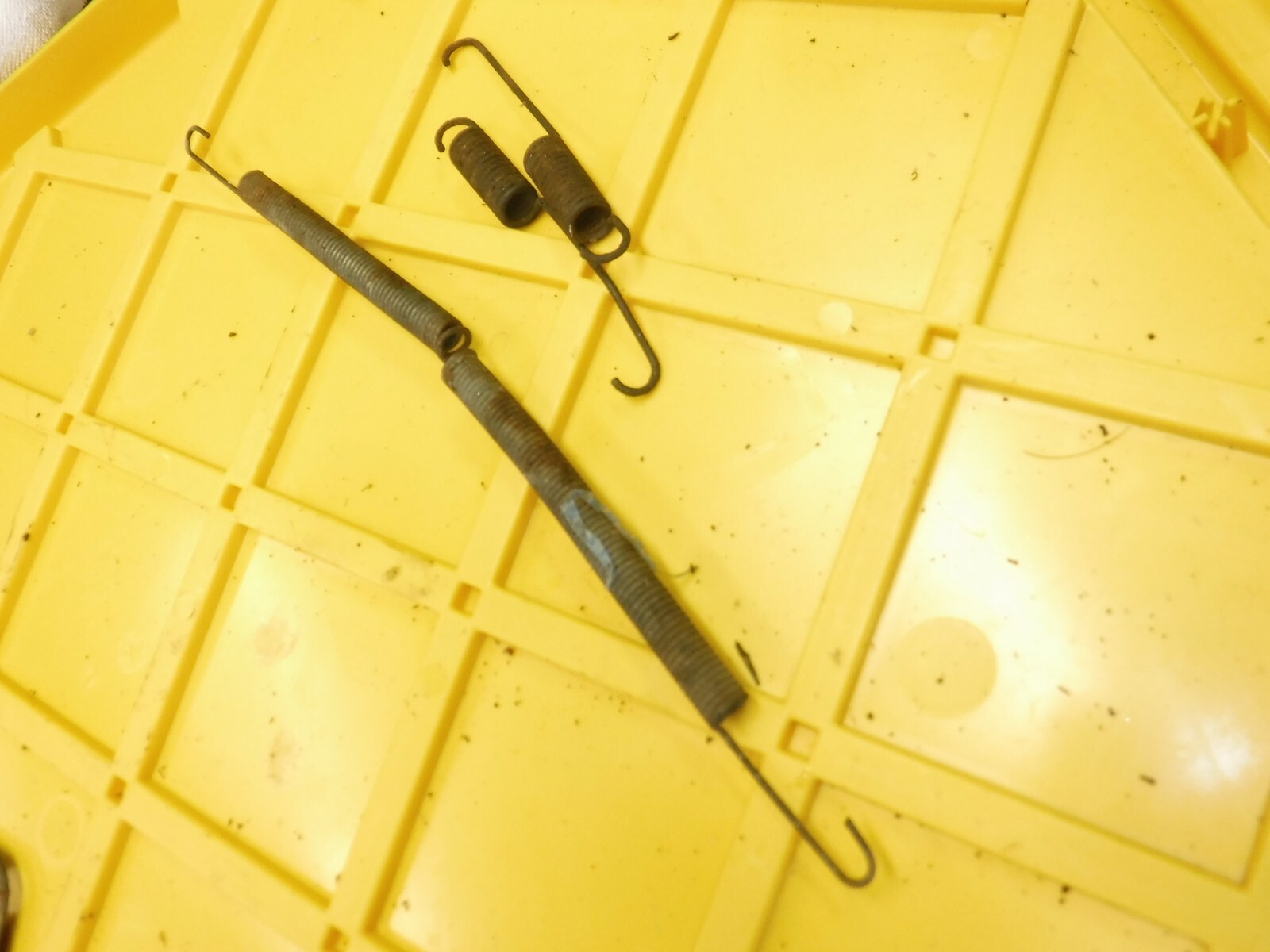 8H5-1979- YAMAHA 340 Enticer snowmobile parts: 3 EXHAUST SPRINGS | eBay