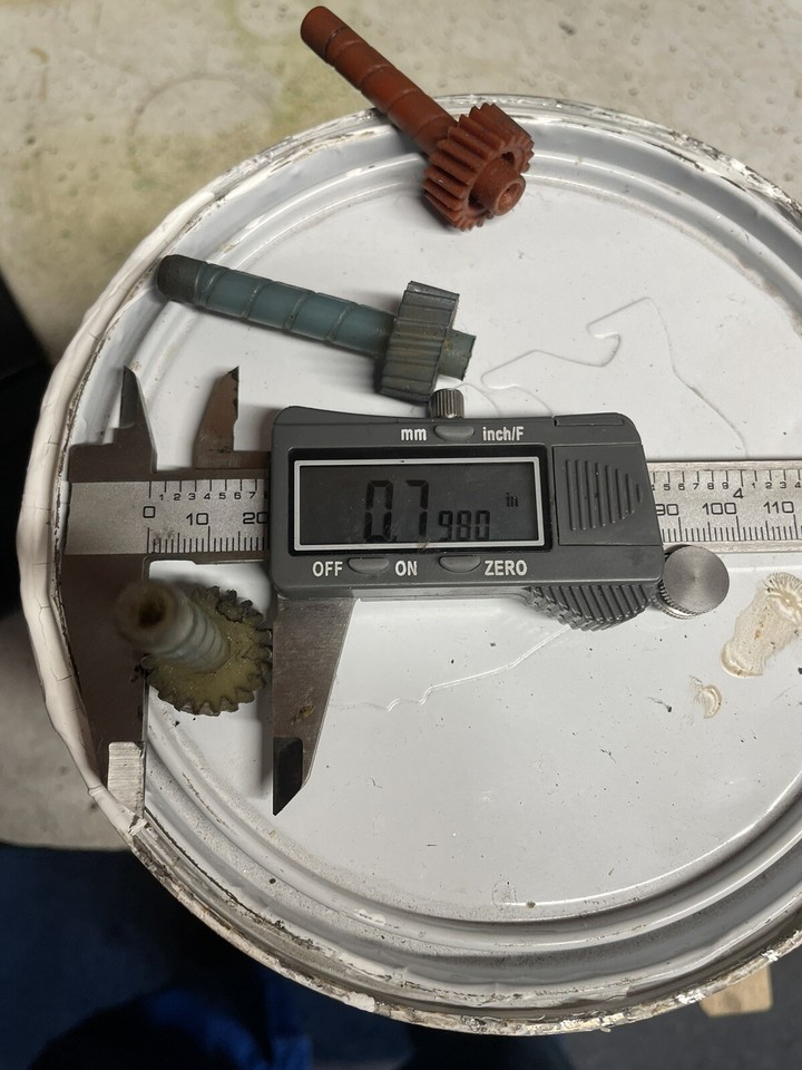 GM TH 350 speedometer SPEEDO gear MUNCIE POWERGLIDE TRANSMISSION 20 ...