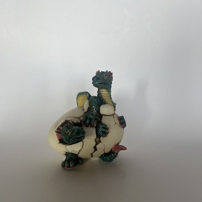 EXCALIBUR Gift Collection Green Baby Dragon Egg Hatchlings 98 Casino ...