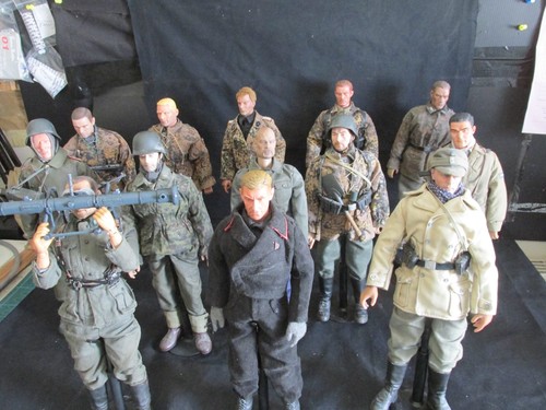 Dragon/Similar/ 1/6th scale Action figures WW 11 13 X GERMAN SOLDIERS ...