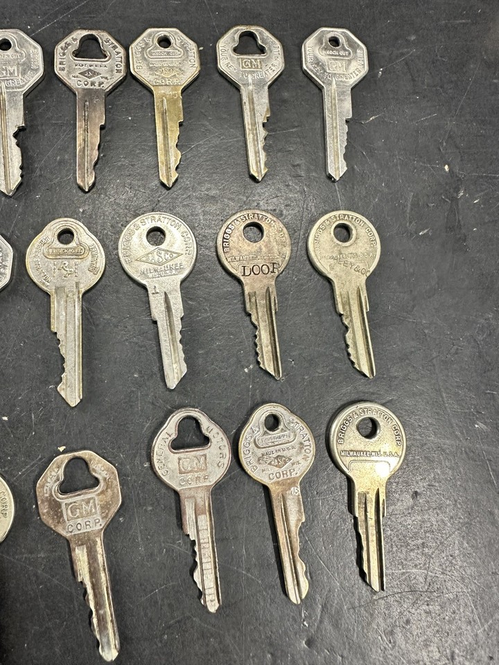27 Vintage GM Knock Out Briggs & Stratton Keys Basco | eBay