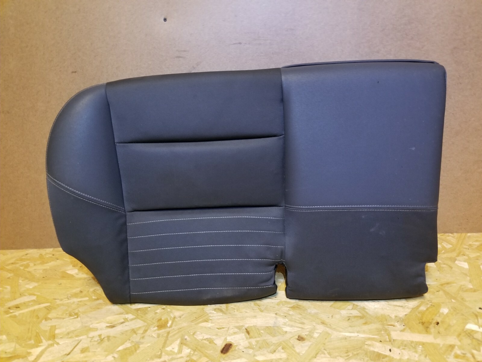 05 06 07 08 09 VOLVO S40 REAR LOWER SEAT BENCH CUSHION LEFT DRIVER SIDE ...
