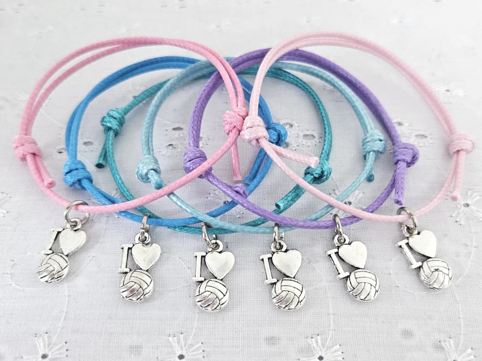 6 I LOVE NETBALL FOOTBALL FRIENDSHIP BRACELETS BIRTHDAY PARTY BAG GIFT ...