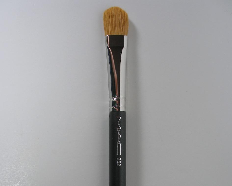 Mac 252 Brush