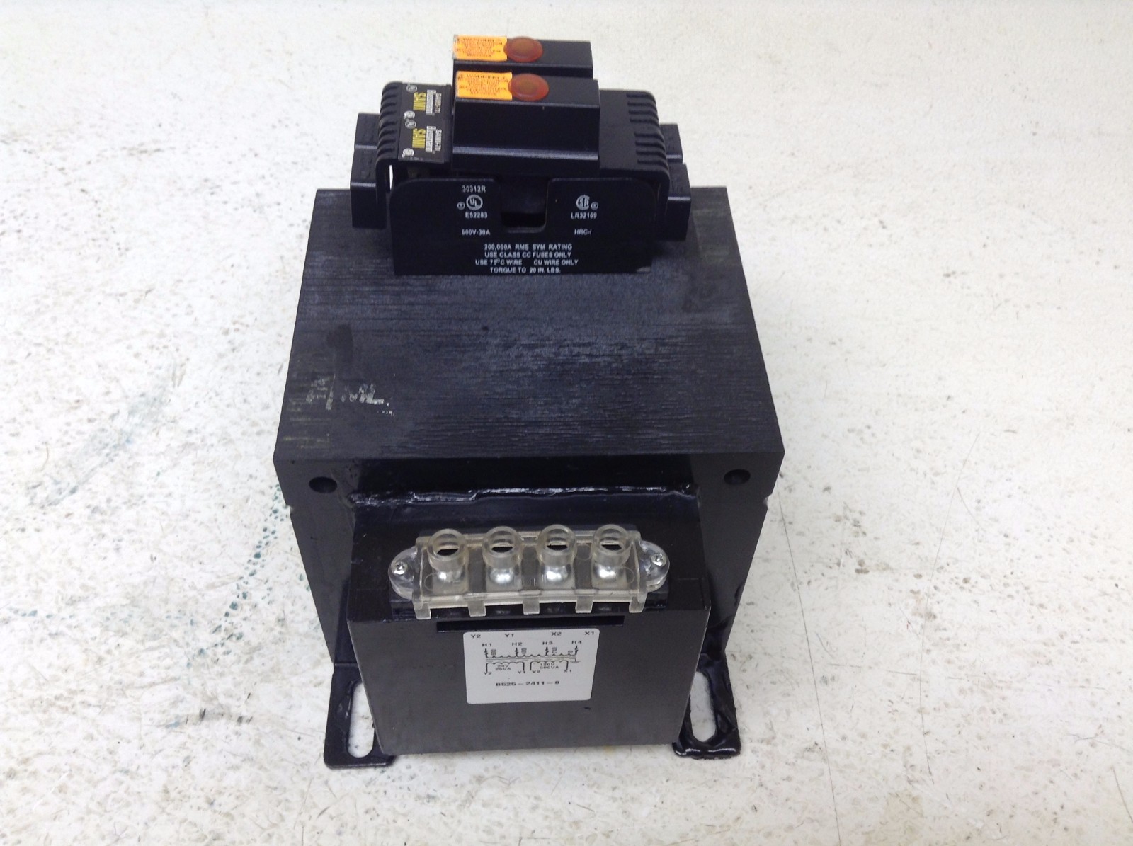 Eaton Cutler Hammer C0525E4NFBXXES 525 VA Transformer .525 kVA B525 ...