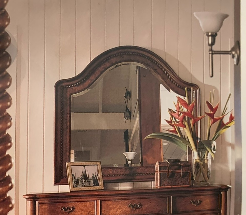 Thomasville Furniture Ernest Hemingway 7pcs King Bedroom Set | eBay