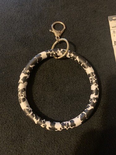 Extra Large Hands Free Cow Print Keyring Keychain With Clipon | eBay