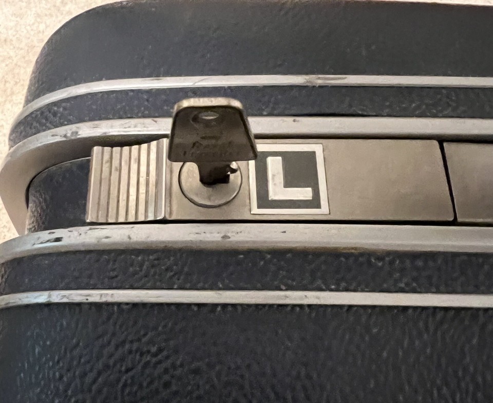 Vintage Samsonite Silhouette Shwayder Bros. Blue Honeymooner Loop ...