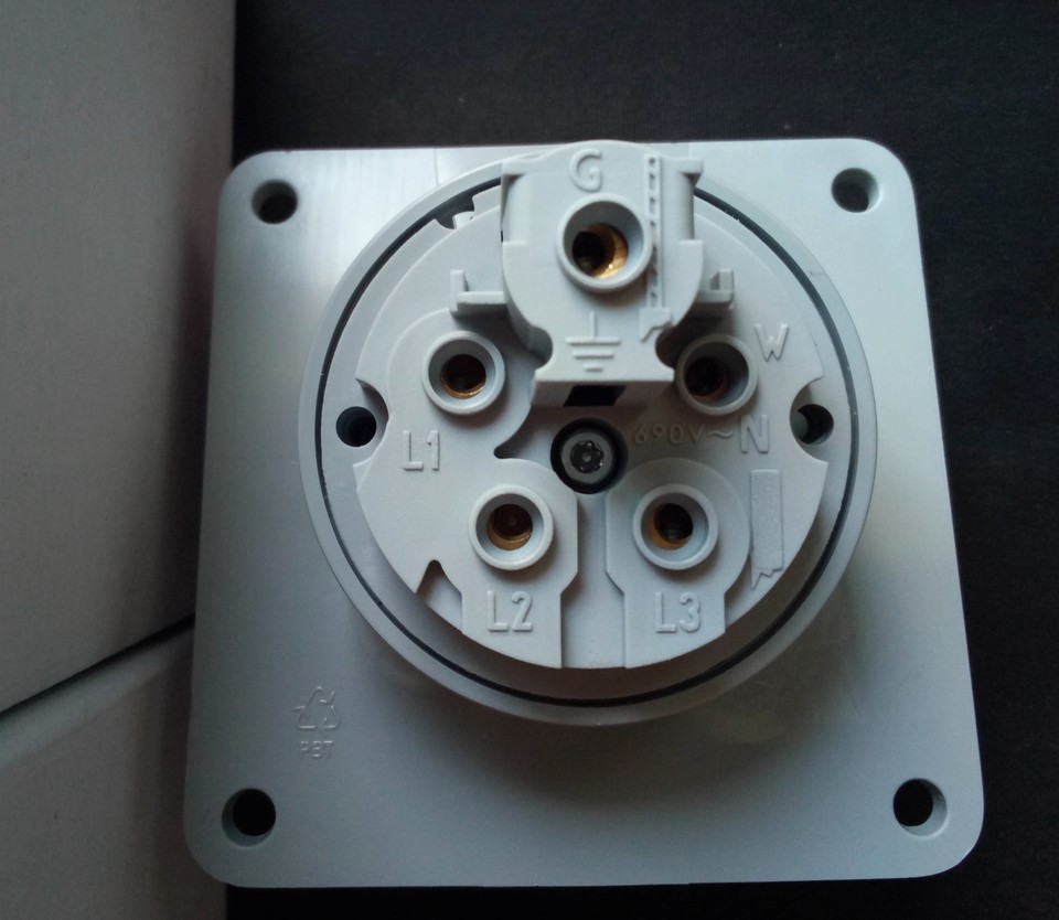 1pcs ABB Industrial Sockets Plugs Connectors 416RAU6W 10091789 | eBay