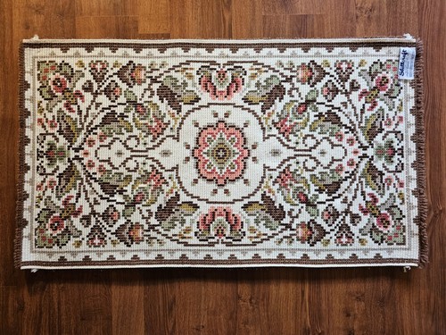 Pair of Vintage Shillcraft Readicut Latch Hook Rugs Complete 51 x 27 ...