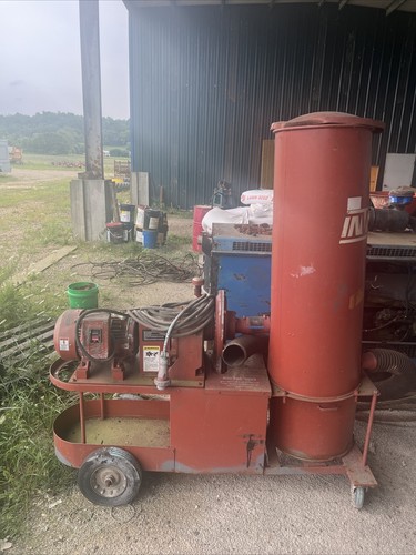Vacuum, Commercial Invincible Portable Dust Vacuum. Moines On Wheeled ...