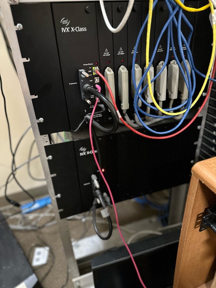 Lot of 60- ESI 48 Key H DFP Digital Display Office Phones w/ stands and ...