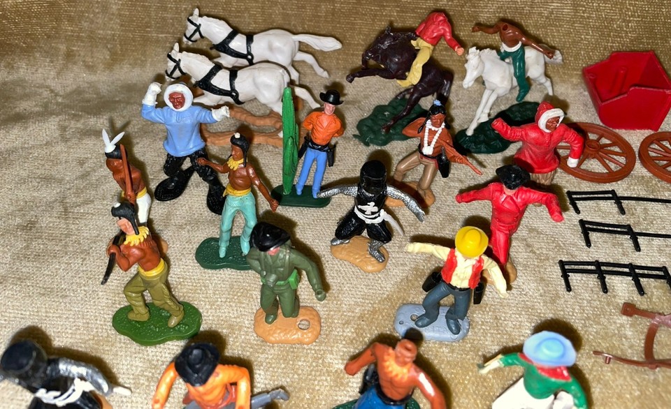 VINTAGE SWOPPETS COWBOYS KNIGHTS ETC FIGURES LOFT FIND 1960s TIMPO ...