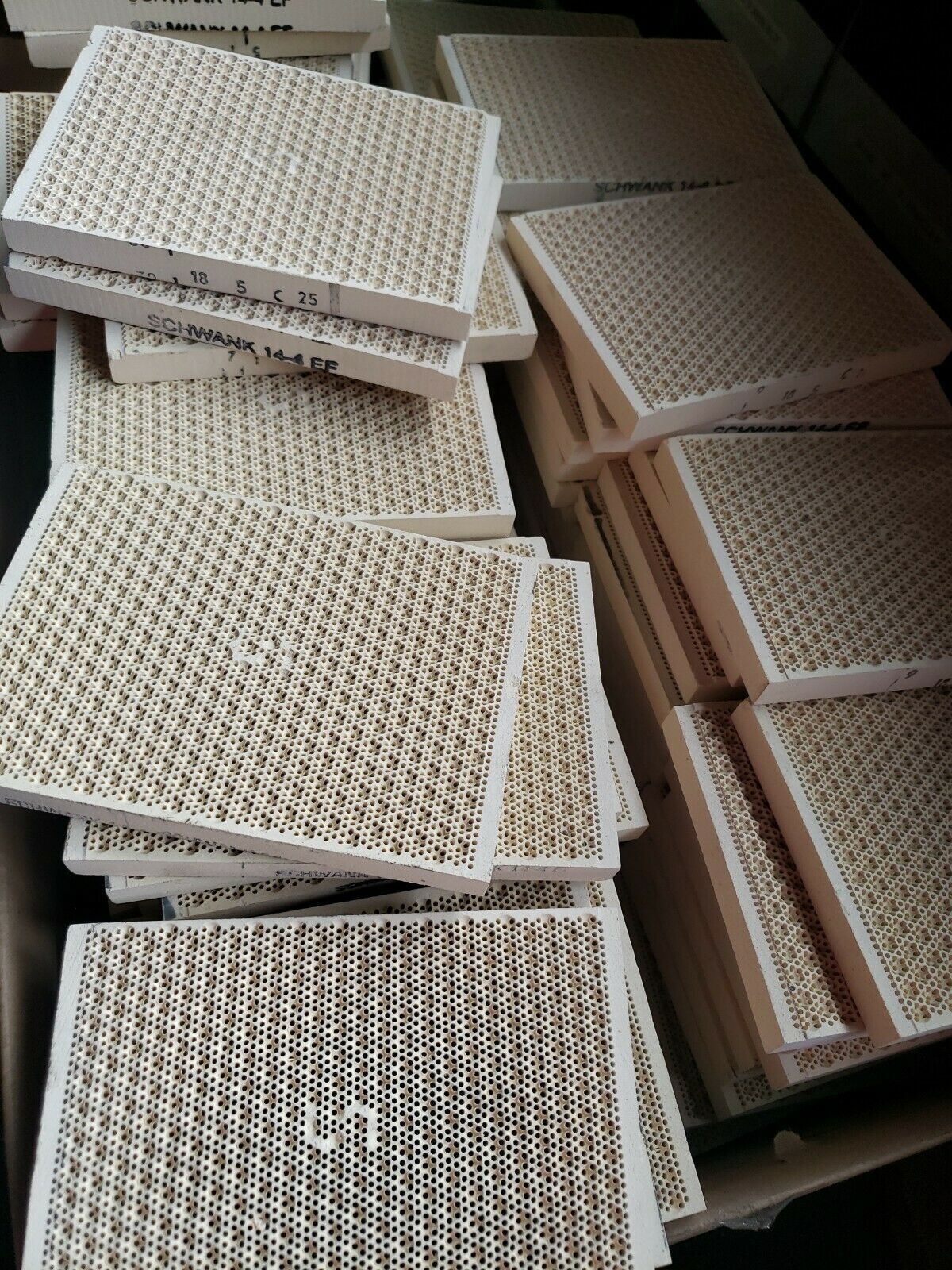 Schwank 14/4 Ef Ceramic Burner Tile - Box of 10 - BRAND NEW/OPENED BOX ...