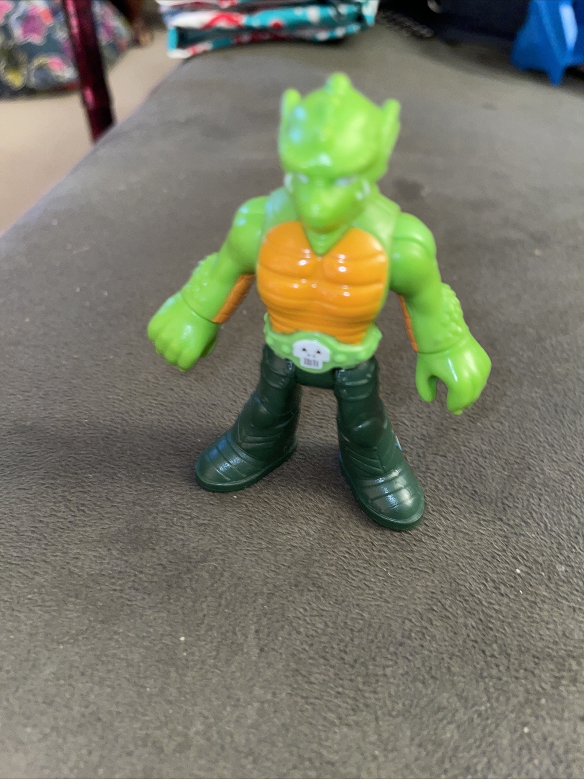 Fisher Price Imaginext NEW Knights Lizard Snake man Lions Den Castle ...