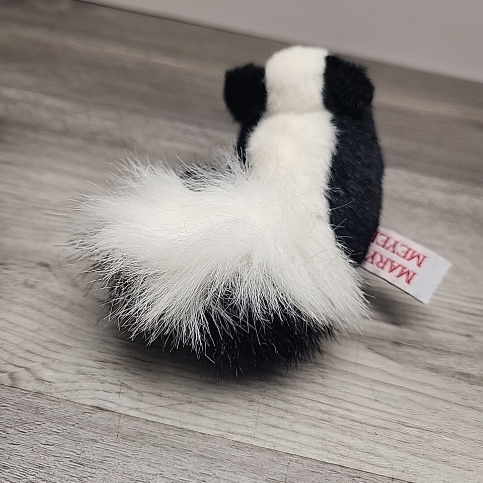 Mary Meyer Tippy Toes “Stinky” the Skunk Finger Puppet Plush Toy Mini ...