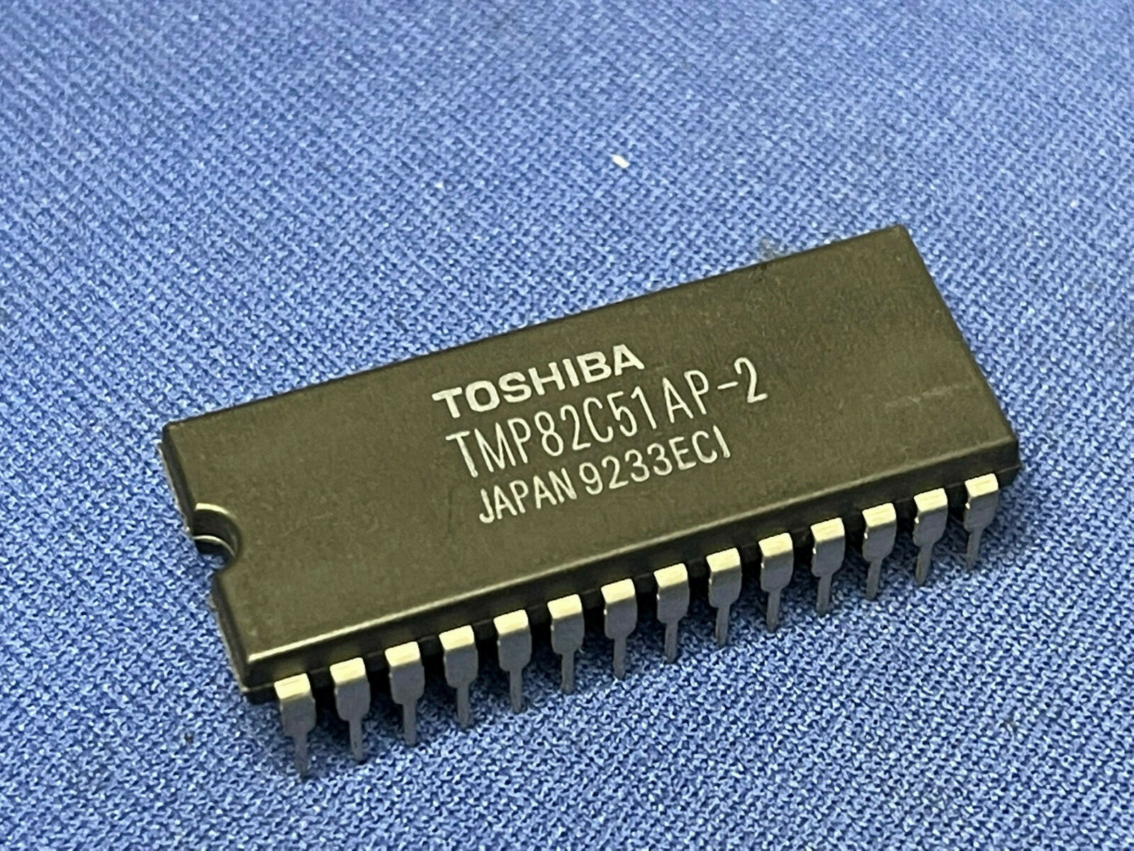 TMP82C51AP-2 TOSHIBA 82C51A Vintage 28-PIN DIP COLLECTIBLE RARE LAST ...