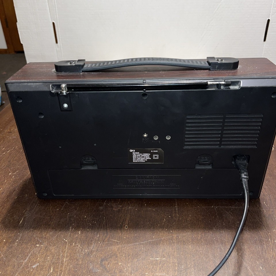 QUANTUM FX QFX R-18US PORTABLE RADIO AM/FM/SW SD/USB RADIO WOOD GRAIN ...