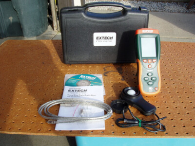 EXTECH INSTRUMENTS LIGHT METER HD400 COMPLETE with CASE MANUAL CD ...