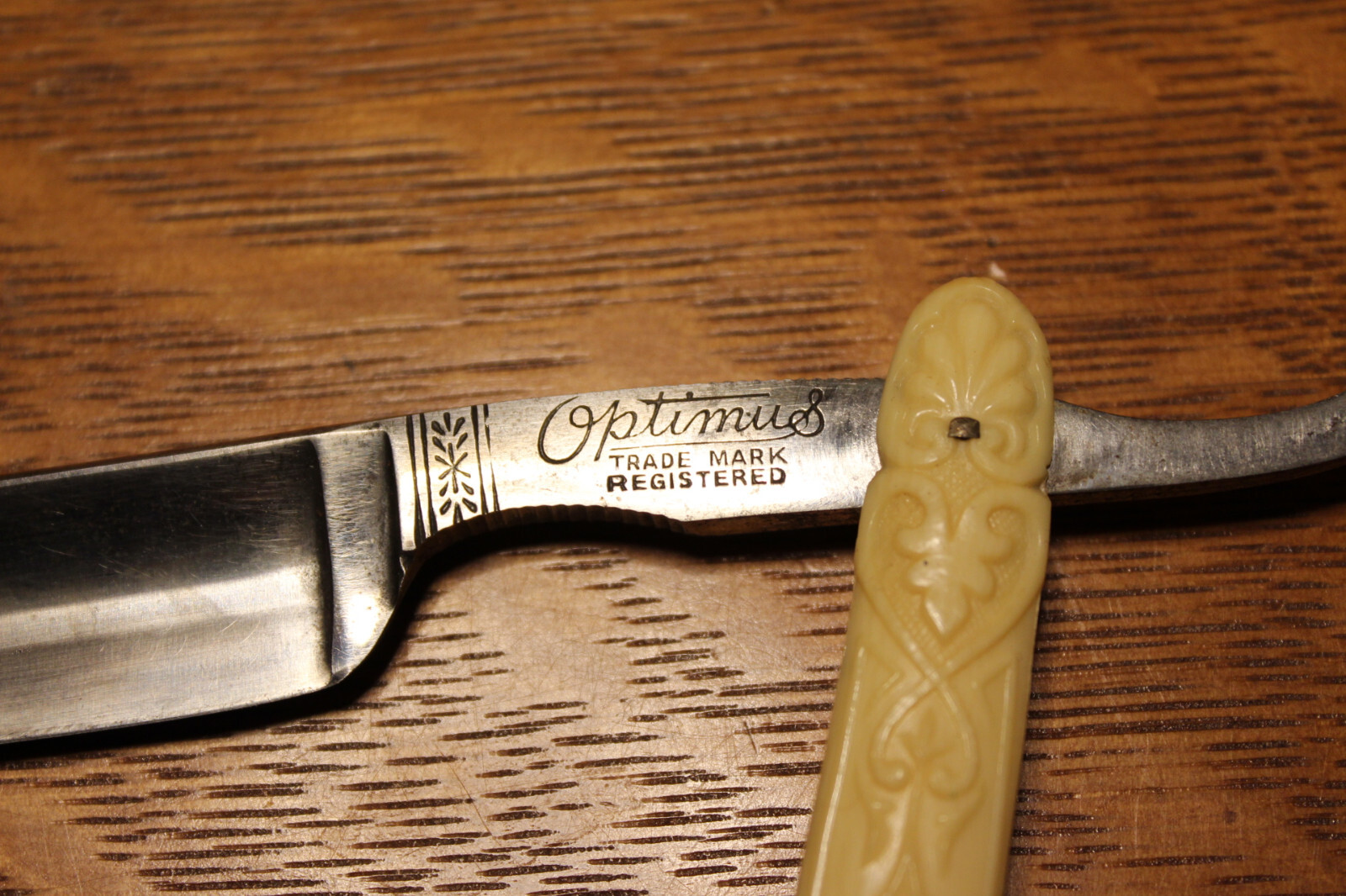 VINTAGE "OPTIMUS" DAME STODARD BOSTON MASS. STRAIGHT RAZOR DECORATIVE ...